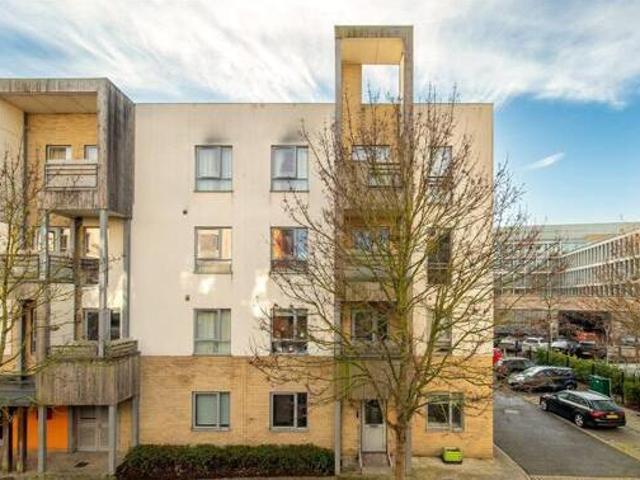 Glenalmond Avenue, Cambridge, 2 Bedroom Apartment