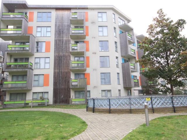 Glenalmond Avenue, Cambridge CB2, 2 bed flat to rent, £1,800 pcm | PrimeLocation
