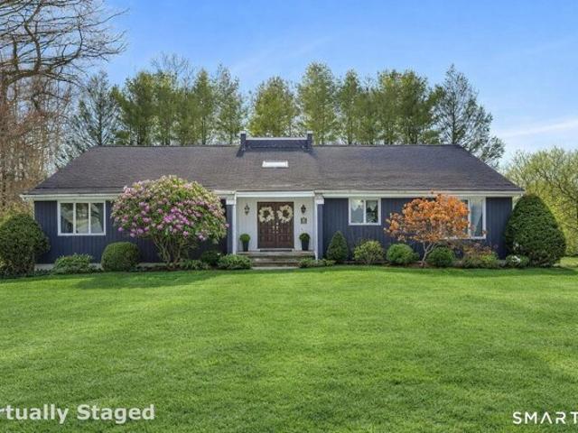 Glenarden Rd, Trumbull, Home For Sale