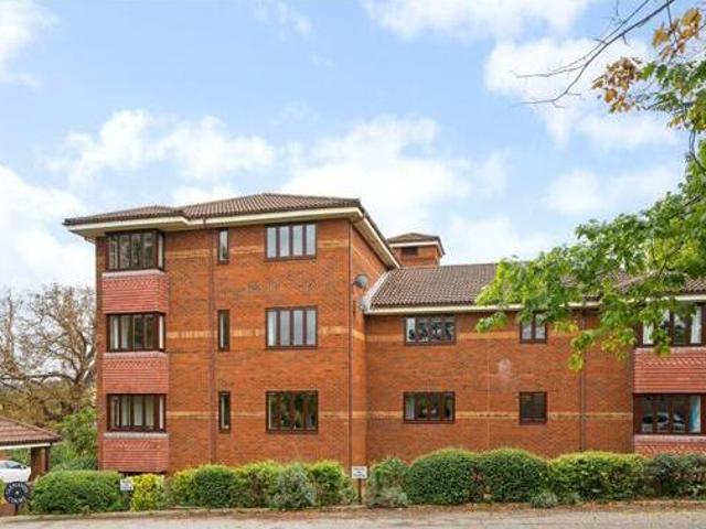 Glenavon Park, Sneyd Park, 3 Bedroom Apartment