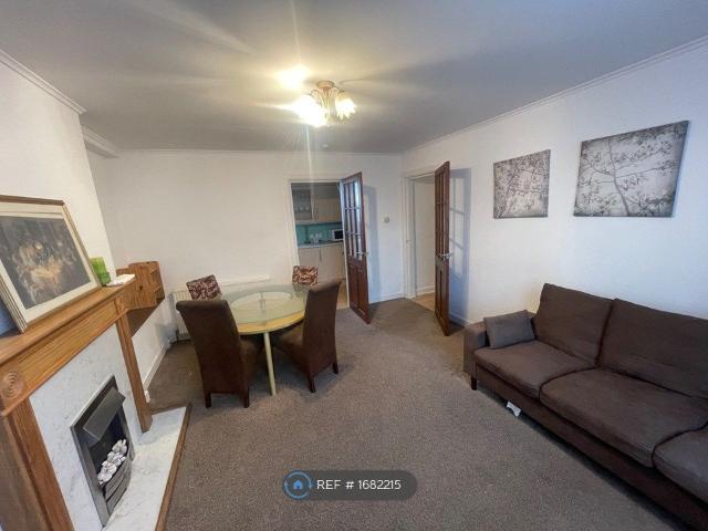 Glenbervie Road, Aberdeen AB11, 2 bed flat to rent, £650 pcm | PrimeLocation