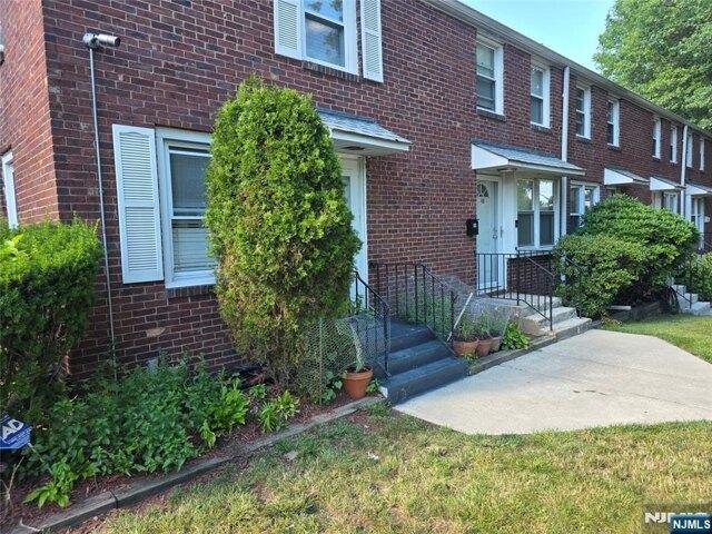 Glenbrook Pkwy Apt A, Englewood, Condo For Sale