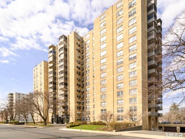 Glenbrook Rd Apt C, Stamford, Condo For Sale