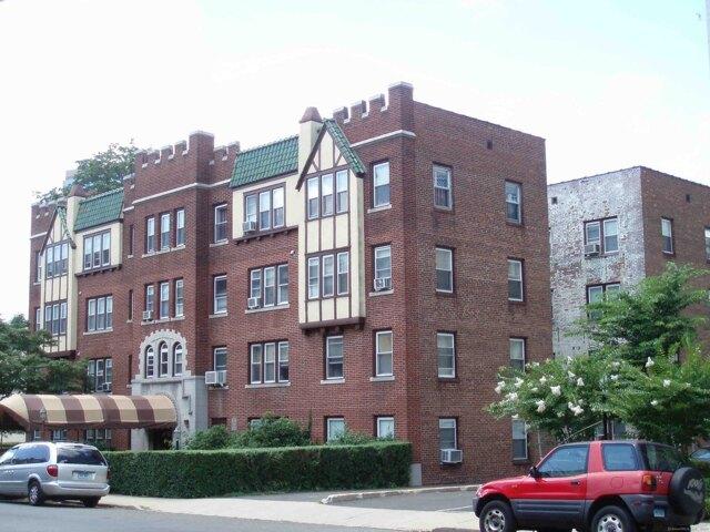 Glenbrook Rd Apt,stamford, Condo For Sale