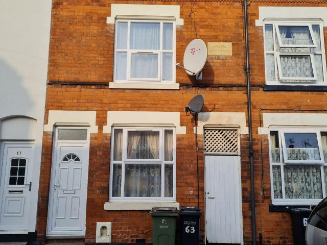 Glengate, Wigston LE18, 2 bed property to rent, £995 pcm | PrimeLocation
