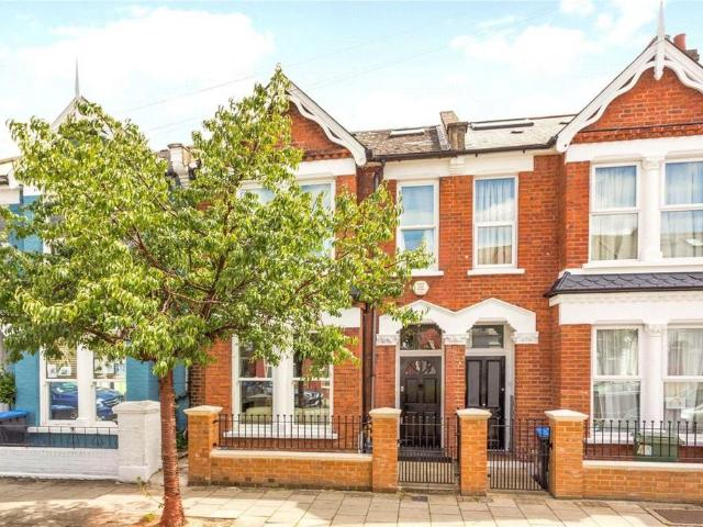 Glengall Road, London NW6 4 bed terraced house to rent £6,000 pcm £1,385 pw