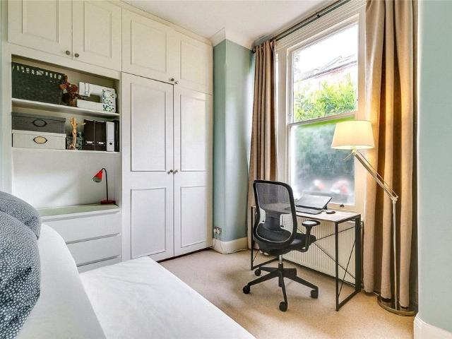 Glengall Road, Queen's Park, NW6, London