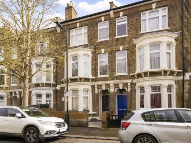 Glengarry Road, East Dulwich SE22, 1 bed flat to rent, £2,300 pcm | PrimeLocation