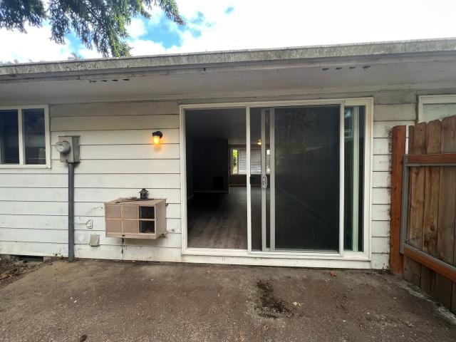 Glendoveer Village 2 Bedroom Apartment for Rent at 74 Se 148th Ave, Portland, OR 97233 Glenfair