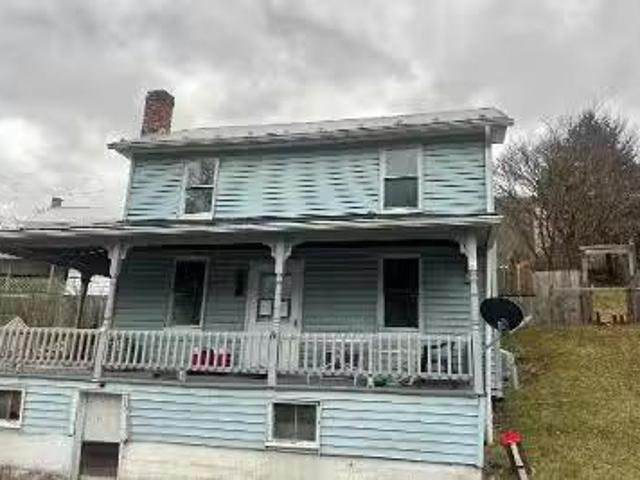 Glendower St