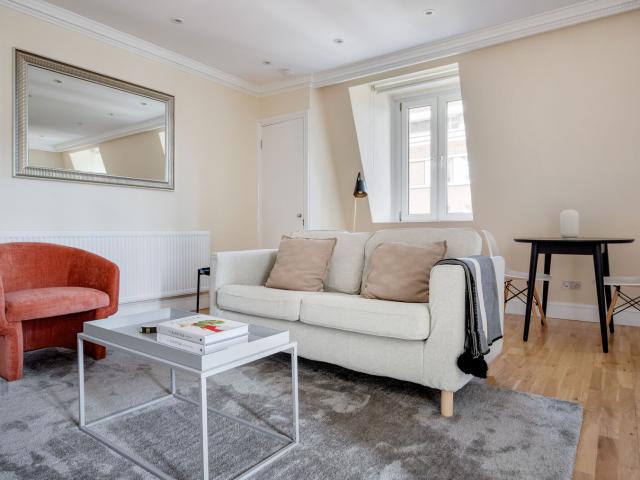 Glendower Place