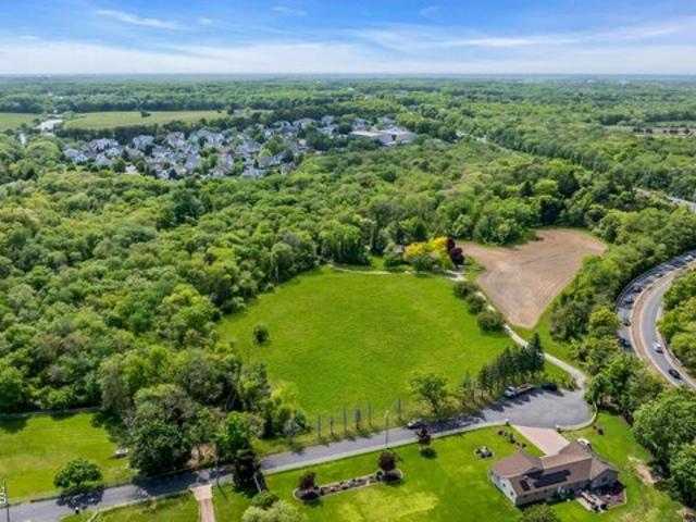 Glendola Rd, Wall, Farm House For