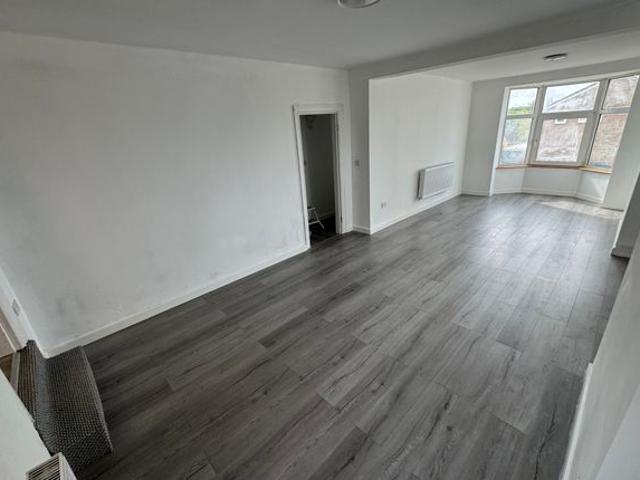 Glendon Road, Rothwell, Kettering NN14, 3 bedroom property to rent 67075286 | PrimeLocation