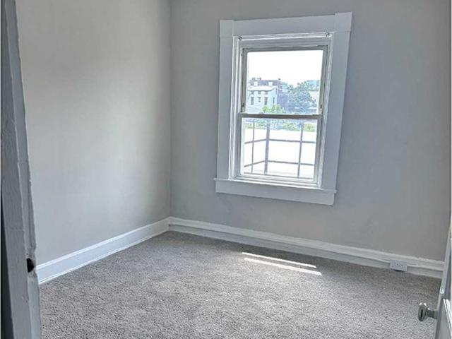 Glendora 2829 3 Bedroom Apartment for Rent at 2829 Glendora Ave, Cincinnati, OH 45219 Corryville