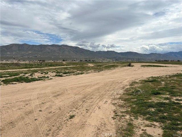 Glendale Ave, Hesperia, CA 92345