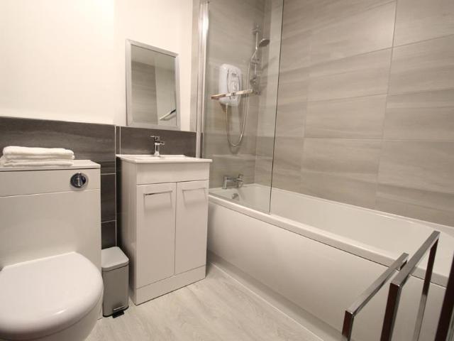 Glendale Mews, First Floor, AB11