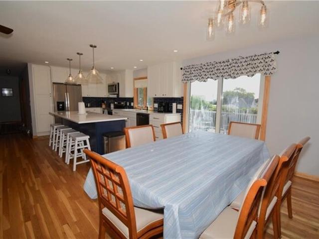 Glendale Rd, Narragansett, Home For Sale