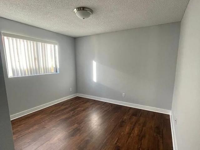 Glendale Room, Private Bathroom