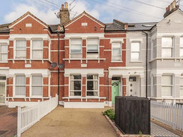 Gleneagle Road, London SW16 6 bed terraced house to rent £4,900 pcm £1,131 pw