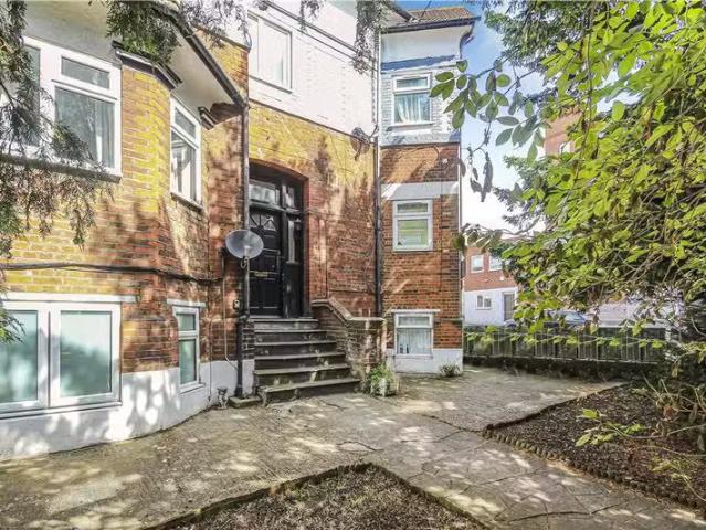 Gleneagle Road, London, SW16 6AF