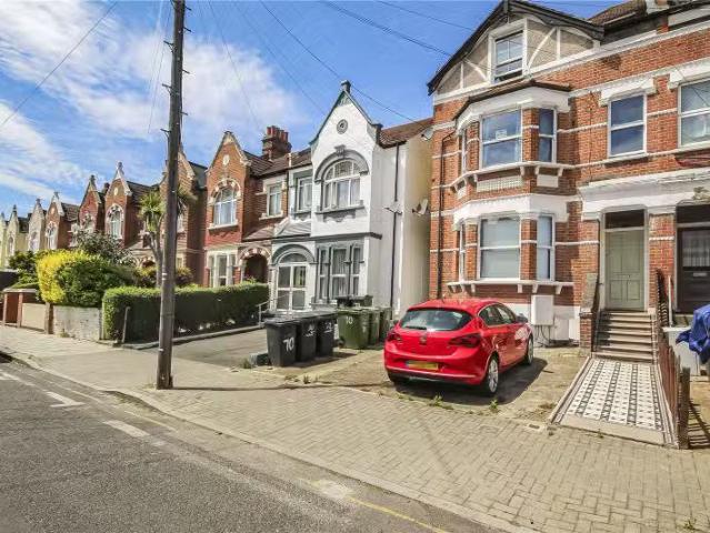 Gleneagle Road, London, SW16 6AF