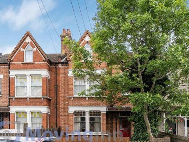 Gleneagle Road, Streatham, 2 Bedroom Flat