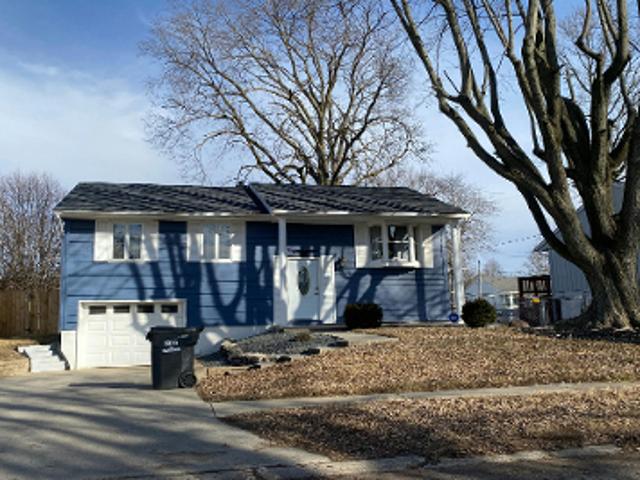 Gleneagles Dr