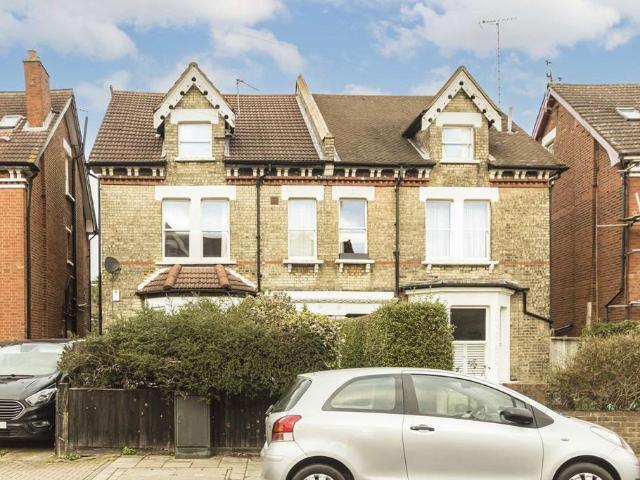 Gleneldon Road, London SW16 5 bed house to rent £4,200 pcm £969 pw