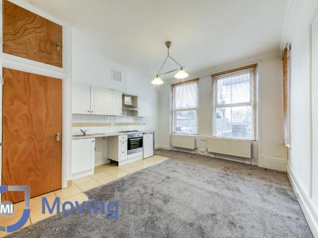 Gleneldon Road, Streatham SW16, Studio to rent, £1,150 pcm | PrimeLocation