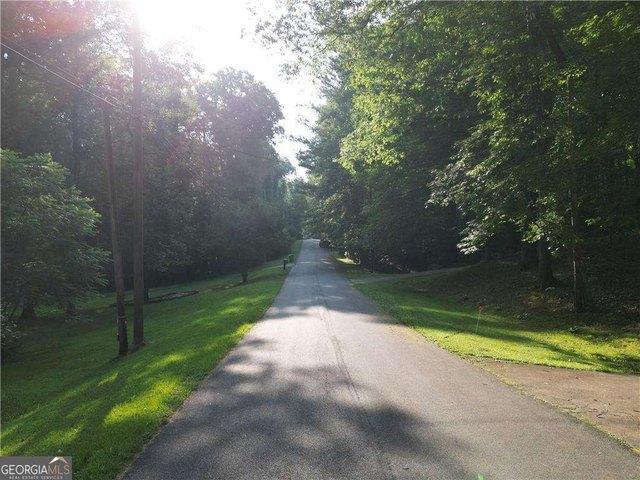 Glenell Dr, Woodstock, GA 30189