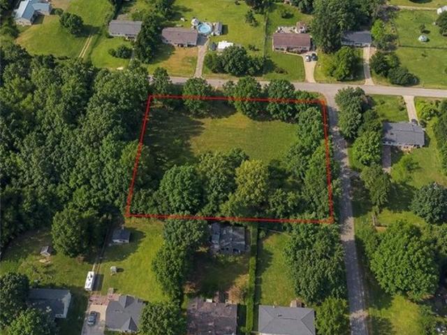 Glenford Dr, Winston Salem, NC 27107