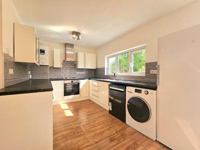 Glenfarg Road, London SE6, 3 bed property to rent, £2,300 pcm | PrimeLocation