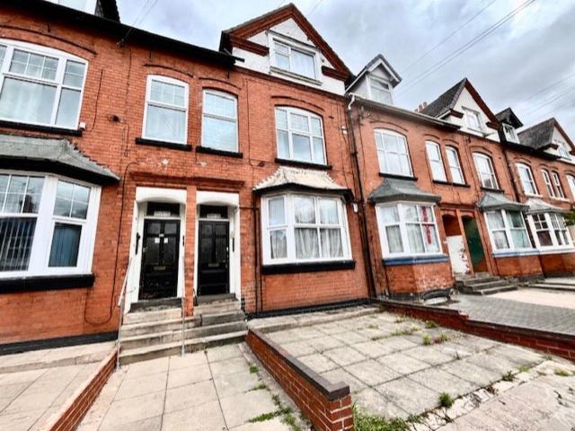 Glenfield Road, Leicester LE3, 1 bed flat to rent, £715 pcm | PrimeLocation