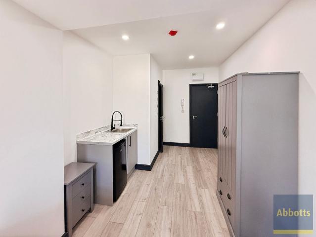 Glenhurst Road, Southend On Sea SS2, Room to rent, £800 pcm | PrimeLocation