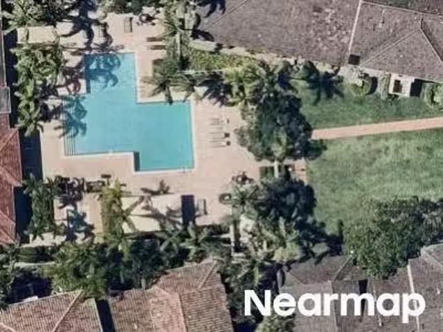 Glenmoor Dr