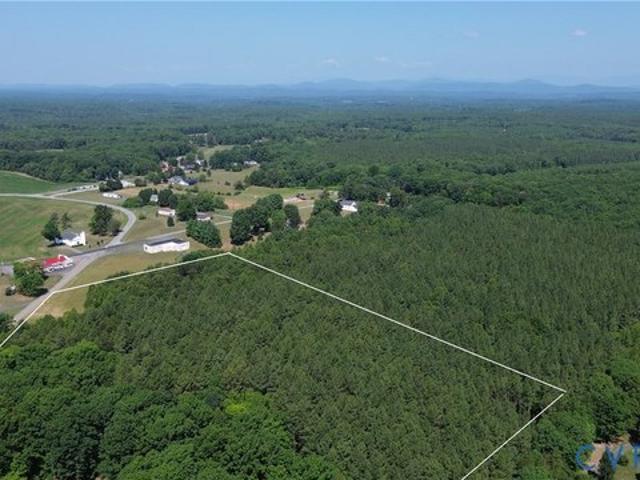 Glenmore Rd, Howardsville, VA 24562