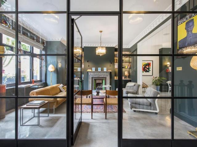 Glenmore Road, Belsize Park, London, NW3 6 bed detached house to rent £19,500 pcm £4,500 pw