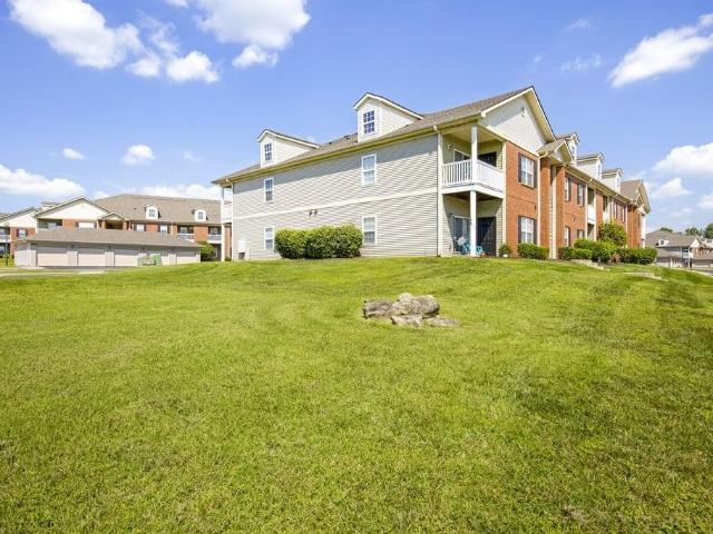Glenmary Village Apartments 3 Bedroom Apartment for Rent at 9606 Clubview Dr, Louisville, KY 40291