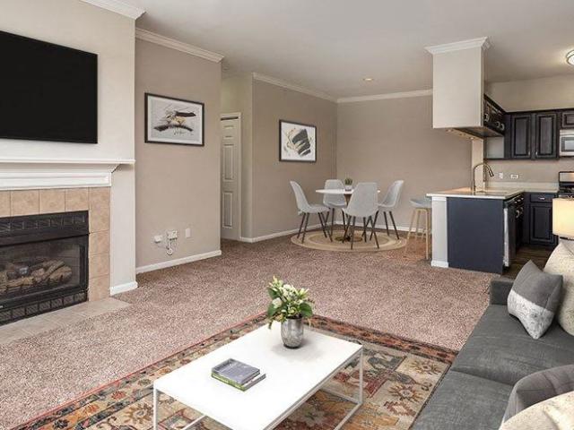 Glenmuir of Naperville Apartments 3 Bedroom Apartment for Rent at 2604 Rockport Ln, Naperville, IL 60564