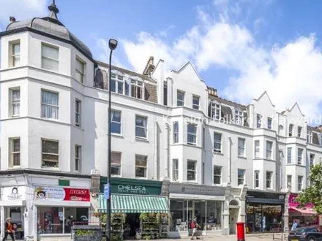 Glenshaw Mansions, Brixton Road, Myatt's Fields, London, SW9 6BH, United Kingdom | 3 bed apartment for rent #140396756 | Rentberry