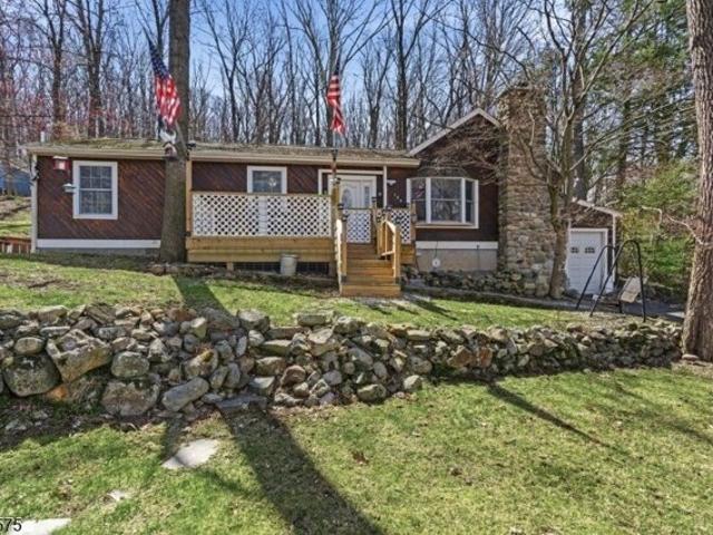 Glenside Trl, Byram Township, Home For Sale