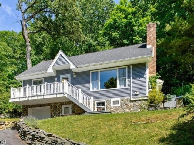 Glenside Trl, Sparta, Home For Sale