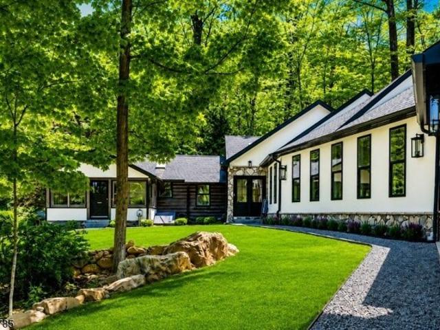 Glenside Trl, Sparta, Home For Sale