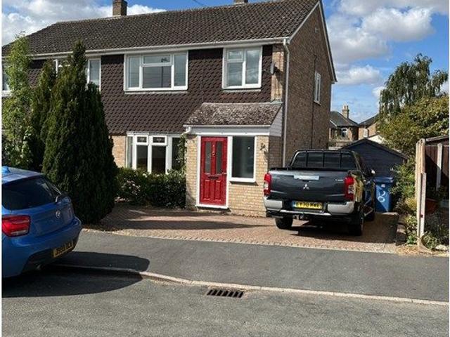 Glenside, Sudbury CO10, 3 bed semi detached house to rent, £1,300 pcm | PrimeLocation