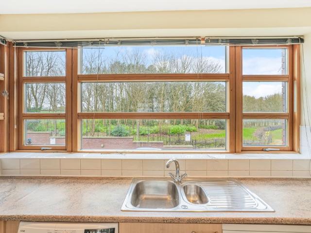 Glenstal Place, Milton Keynes MK9, 4 bed town house to rent, £1,800 pcm | PrimeLocation