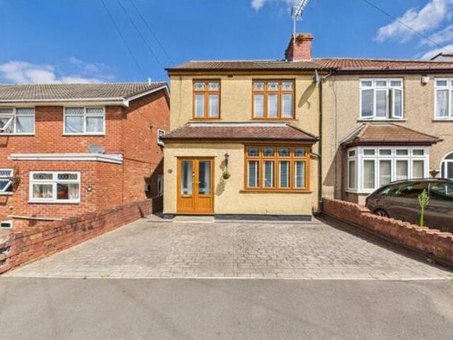 Glenroy Avenue, Kingswood, 5 Bedroom Semi detached