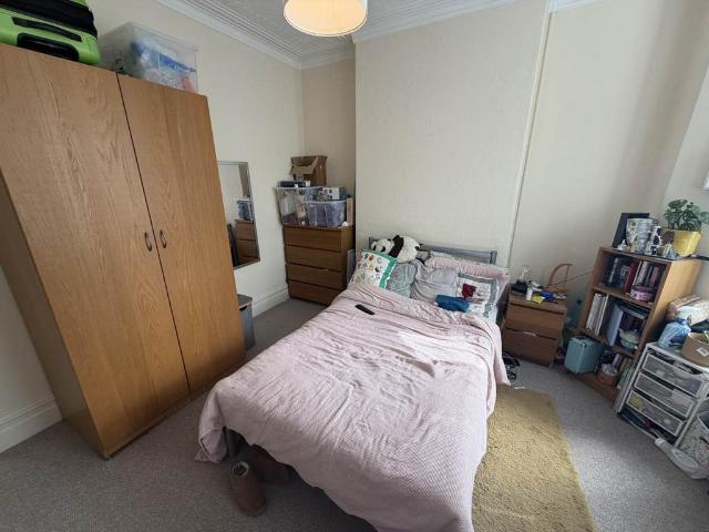 Glenroy Street, Roath, Cardiff 4 bed terraced house to rent £2,120 pcm £489 pw