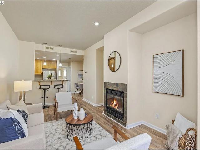 Glenwood 3 Bedroom Apartment for Rent at 6244 PO Box 6244, Beaverton, OR 97007 Sexton Mountain
