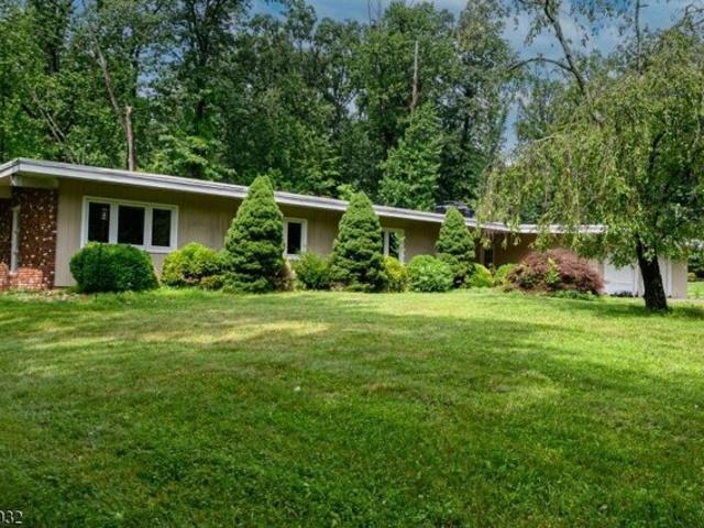 Glenwood Dr, Montville Township, Home For Sale