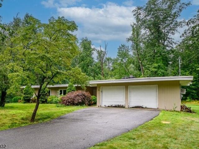 Glenwood Dr, Montville Township, Home For Sale